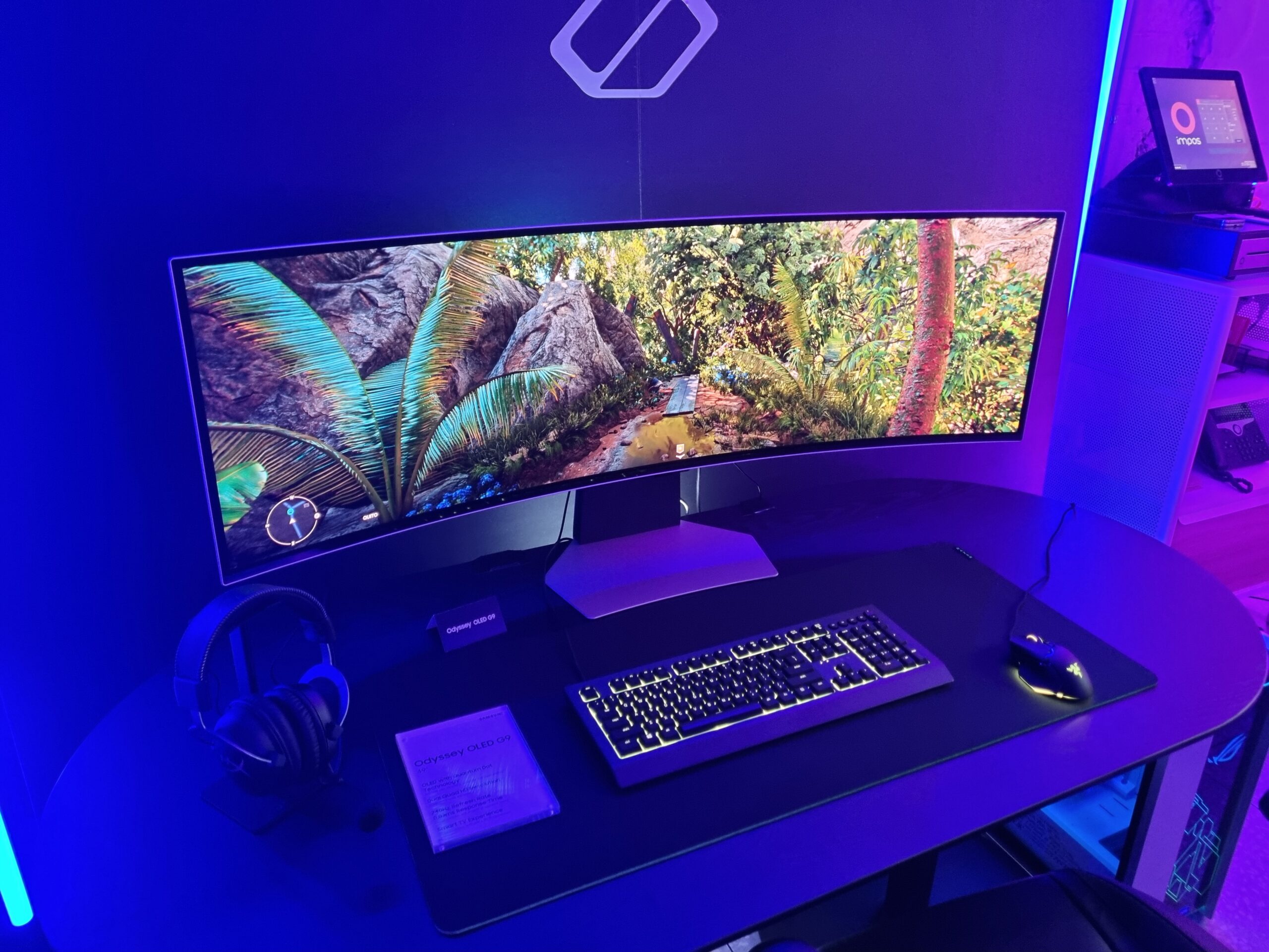 Samsung steps up the immersion with amazing Odyssey monitors!